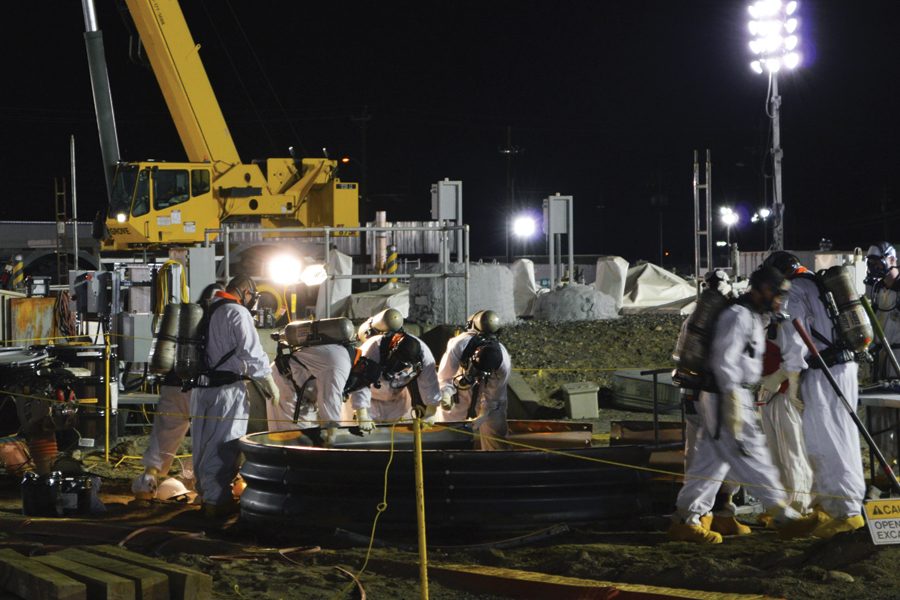 Emptying toxic waste from tanks at Hanford a taxing task | Tri-Cities ...