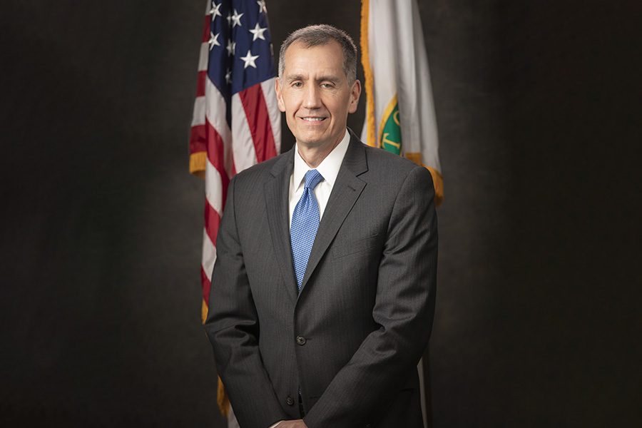 Top Hanford manager announces resignation | Tri-Cities Area Journal of ...